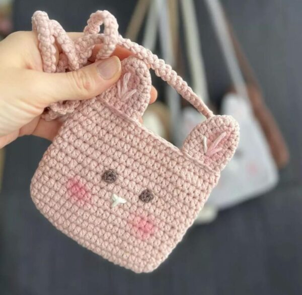The patterns of the most beautiful crochet bags for children - Crafts Ideas
