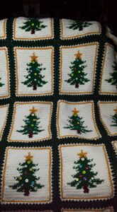 Christmas Pines Afghan - Christmas Tree - Crafts Ideas