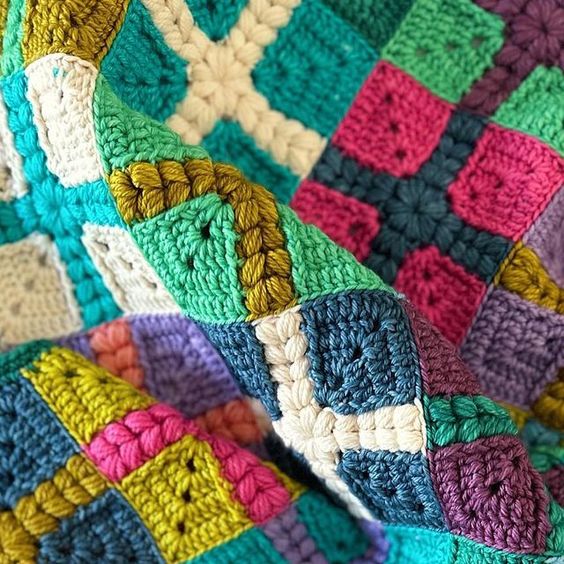 Crochet for Beginners: Birds of a Feather Blanket Pattern - Crafts Ideas